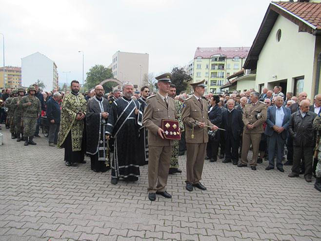 GENERAL MANOJLO MILOVANOVIĆ SAHRANJEN UZ NAJVIŠE VOJNE POČASTI: Svojim ...