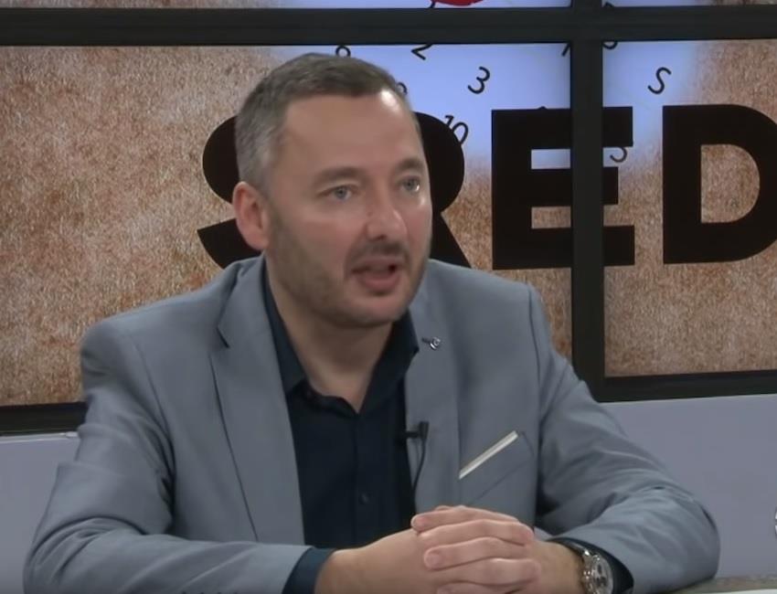Predrag Vuletić: Za sve što je danas pretrpeo naš poslanik Miroslav ...