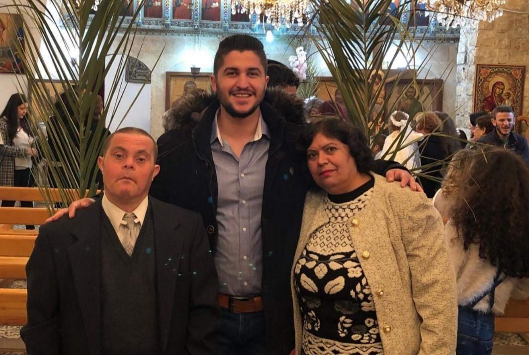 Jad Isa ima Daunov sindrom, a odgajio sina uspešnog doktora | Kurir