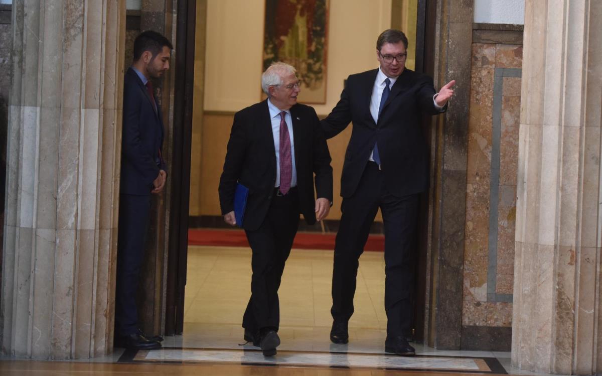 VUČIĆ JUTROS TELEFONIRAO BORELU: Španac mu rekao ko će biti specijalni ... VUČIĆ JUTROS TELEFONIRAO BORELU: Španac mu rekao ko će biti specijalni ...