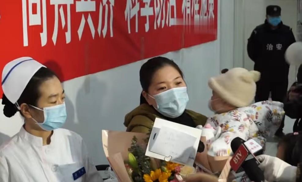 BEBA IMA SAMO 9 MESECI I POBEDILA JE KORONAVIRUS: Kiki je uz aplauz ...