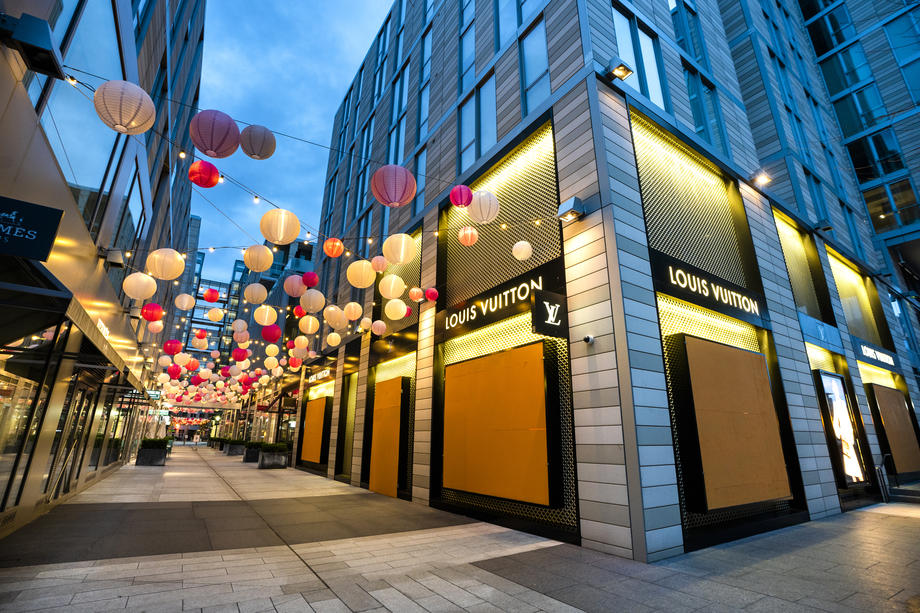 DO 2026. U BEOGRADU? KADA DOĐE LUJ VITON, ONDA SVI VELIKI DOLAZE Evo ko ...