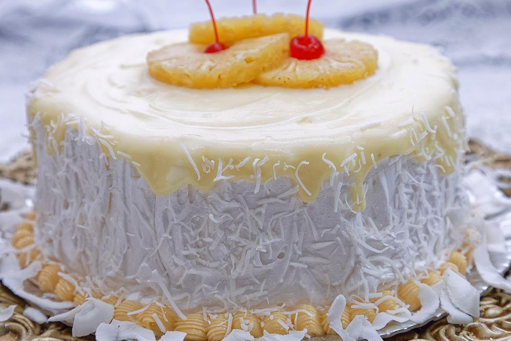 TORTA TROPIKANA SA ANANASOM I KOKOSOM: Osvežavajuća torta idealna za ...