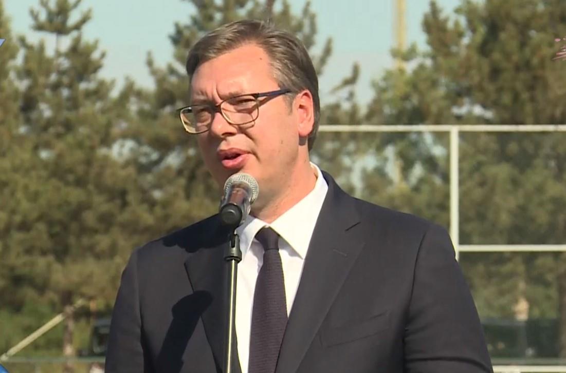 NAPREDAK U BUDUĆNOST! Vučić: Prvi put prosek plate u Srbiji viši od 511 ...