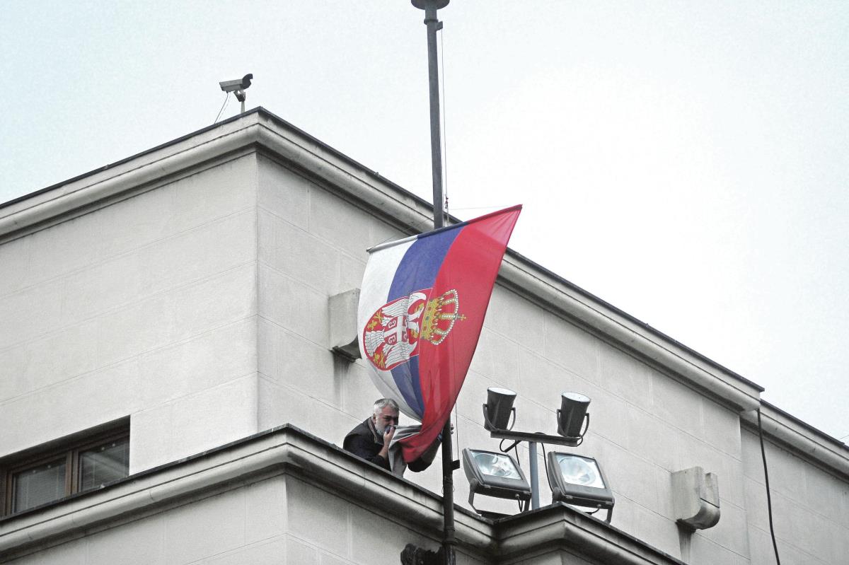 DANAS DAN ŽALOSTI I U REPUBLICI SRPSKOJ: Molitveni pomen i paljenje ...