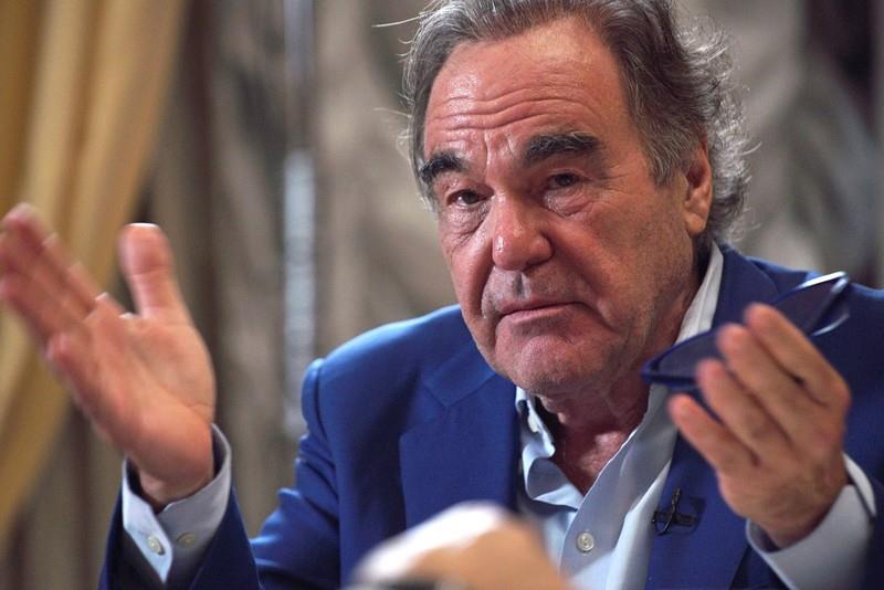 Reditelj Oliver Stoun o Srbiji, srpskoj politici i filmovima | Kurir