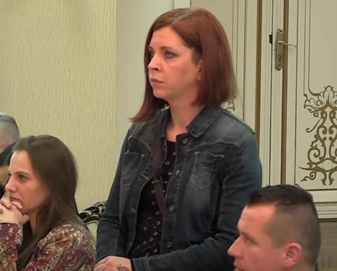 Ovo je gastozova sestra za koju pišu da je uhapšena Javno varala muža, o skandalu brujala ...