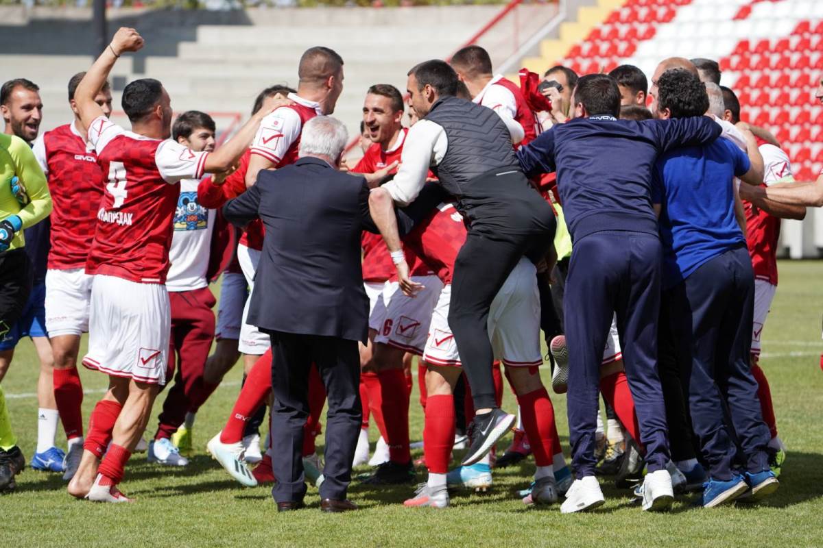 ALEN MELUNOVIĆ JUNAK OPSTANKA NAPRETKA U SUPER LIGI SRBIJE: Napredak u ...