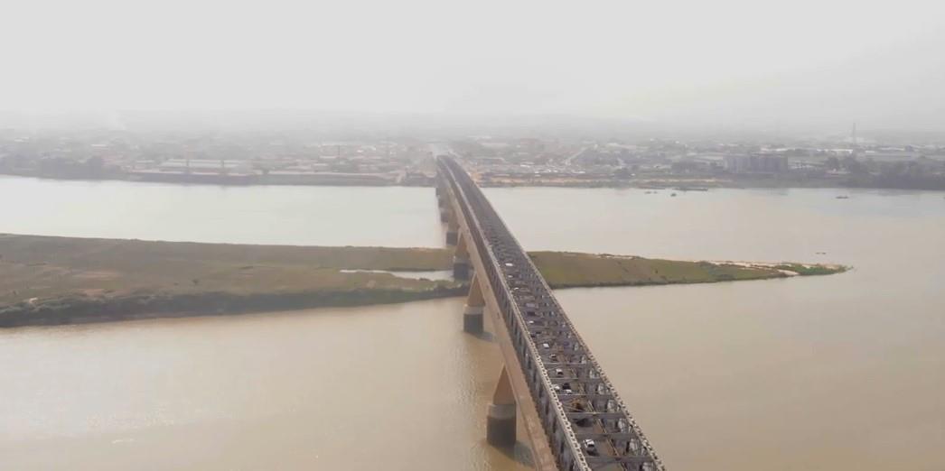 VRAĆALI SE SA VENČANJA PA STRADALI: Prevrnuo se brod u Nigeriji ...