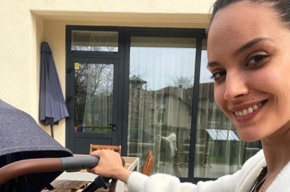 GLUMICA OBJAVILA FOTKE KOJE SU ZABRINULE NJENE PRATIOCE! Marina Ćosić ...