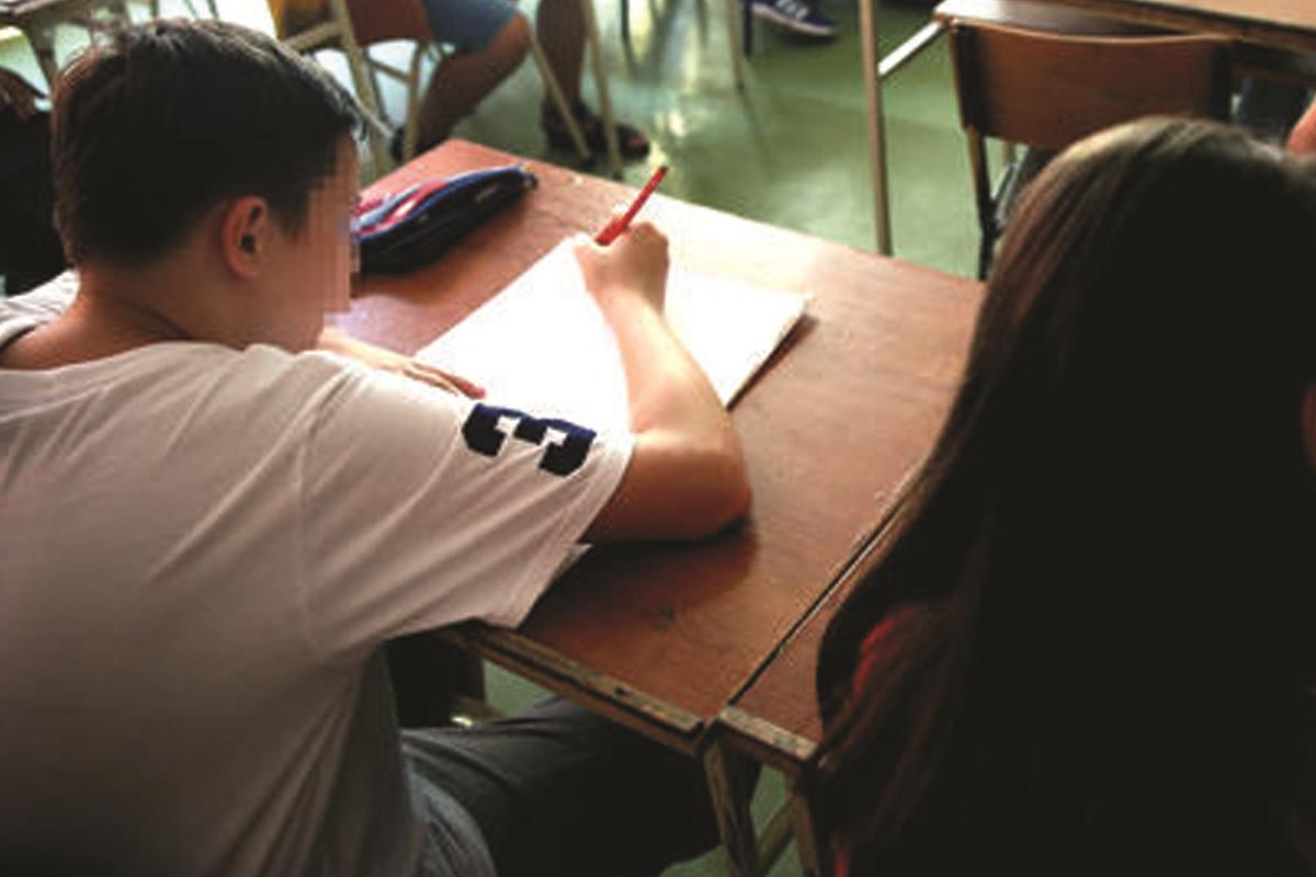 Osmaci danas polagali probni završni ispit iz matematike | Kurir