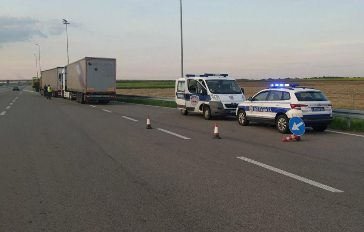 VOZILI PIJANI I DROGIRANI: Saobraćajna policija isključila trojicu vozača | Kurir