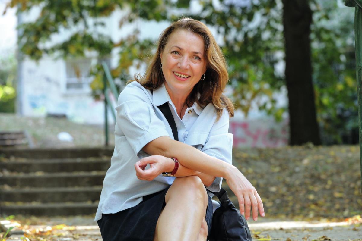 NIKADA NISAM IGRALA NA KARTU SVOJE LEPOTE! Vesna Stanojević o životu u ...