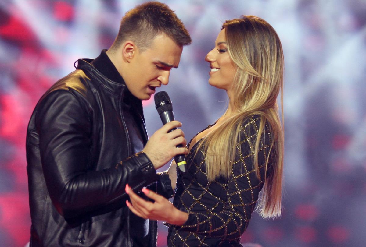 RADA DONELA VAŽNU ODLUKU! Pevačica nakon raskida nikada ružnu reč nije ...