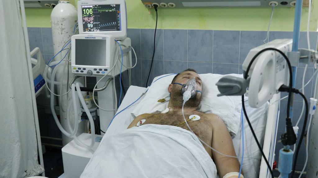POZNATO STANJE RANJENOG SRBINA NA KOSOVU NAKON OPERACIJE! Dr Elek ... POZNATO STANJE RANJENOG SRBINA NA KOSOVU NAKON OPERACIJE! Dr Elek ...