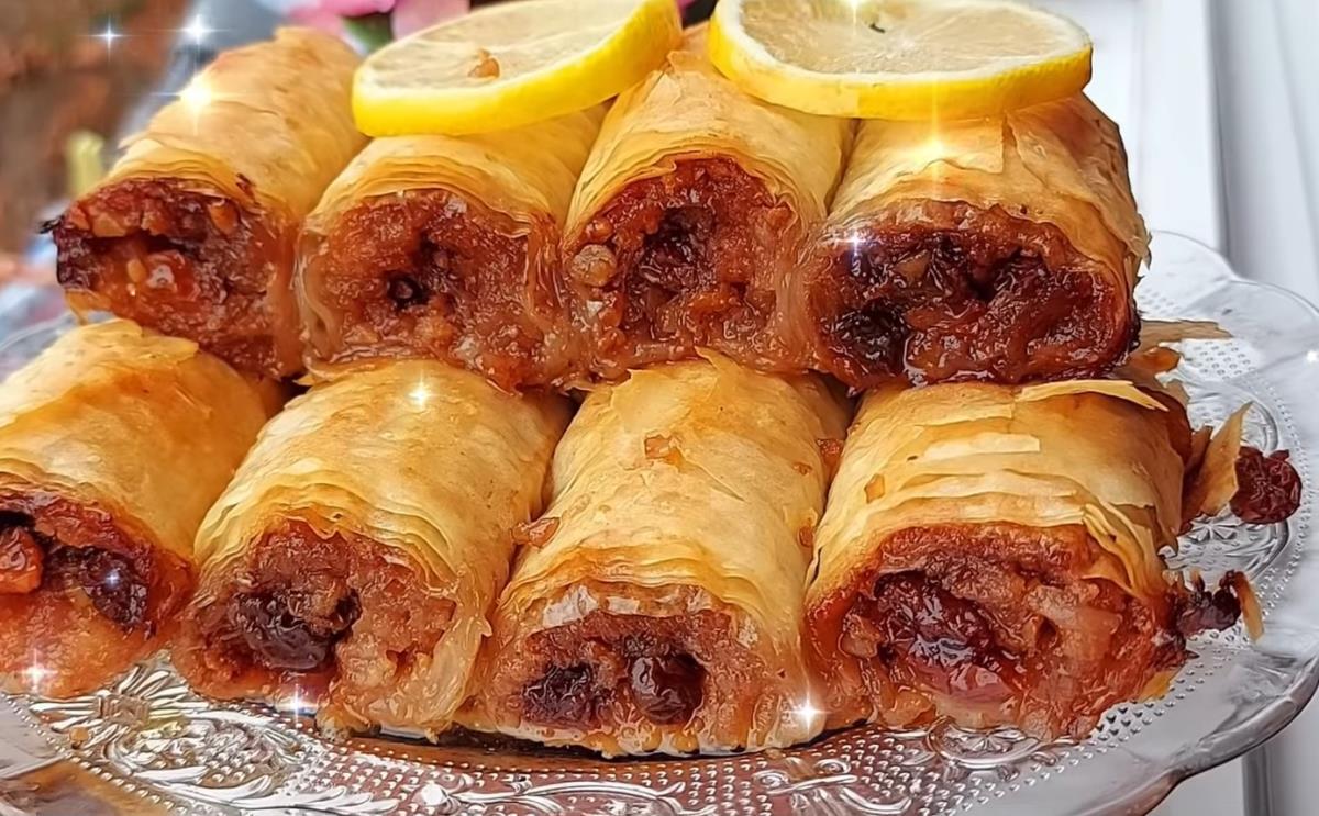 SLAVSKA TRPEZA BEZ NJE NIJE POTPUNA: Sočna baklava SA VOĆEM ima POSEBAN ...