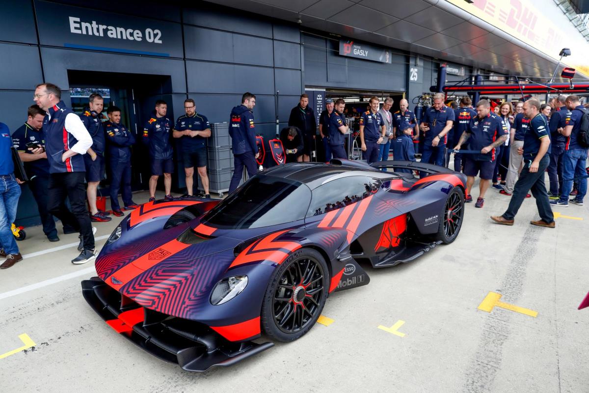 Direktor Aston Martina: Horner kontaktirao skoro svaki tim F1 | Kurir