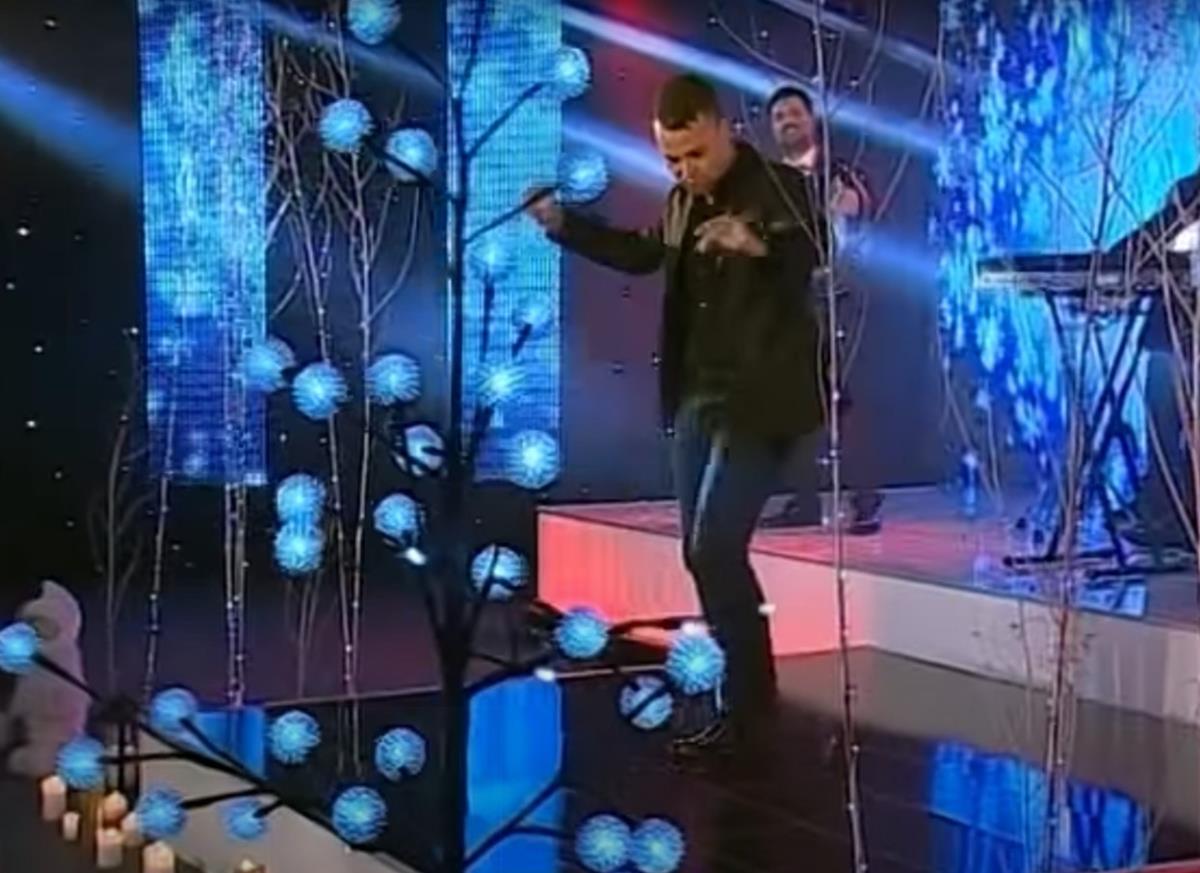 NAŠ PEVAČ POSTAO DEDA U 40. GODINI, DOBIO UNUKU U BERLINU! Mesecima ...