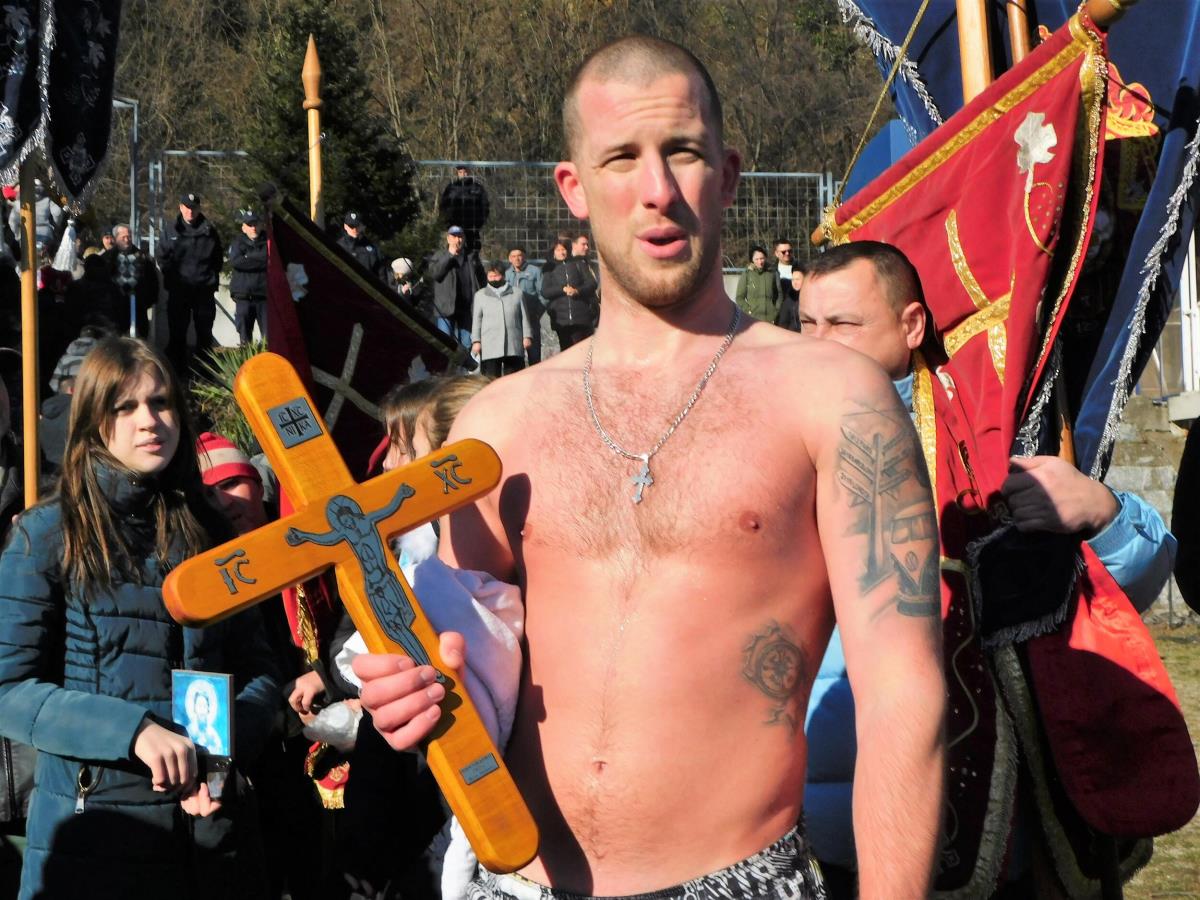 DARKO ŽIVANOVIĆ POBEDNIK NA ZVORNIČKOM JEZERU: Osveštani krst dobio u ...