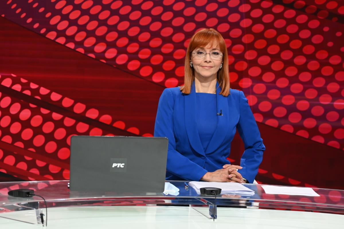 NOVI STUDIO DNEVNIKA RTS: Najveći video-zid na Balkanu i ROBOTI umesto ...