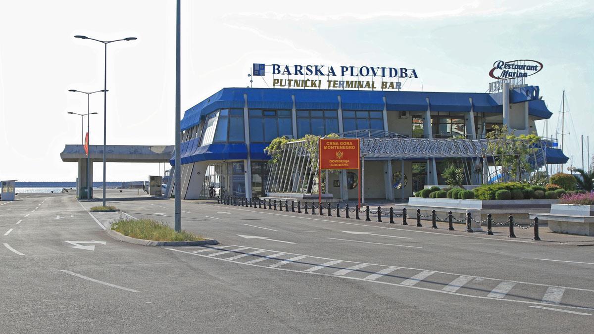 PROVALA U LUCI BAR: Dvojica muškaraca uhapšena zbog krađe cigareta | Kurir