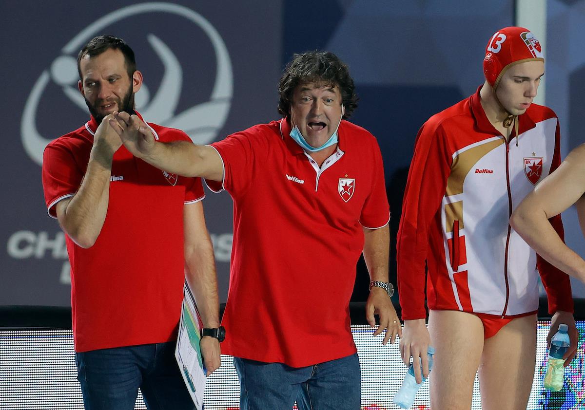 CRVENA ZVEZDA STALA U ODBRANU TRENERA MIRKA VIČEVIĆA: Klub se izvinio ...