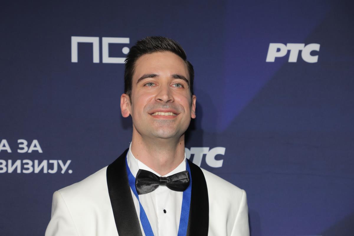 IZ AMERIKE ME JE OTERALA KORONA Filip Bulatović: Na festivalu se sve ...