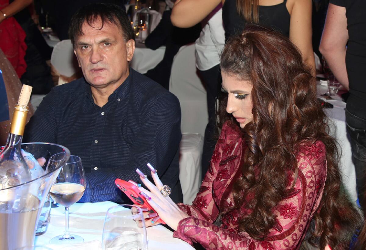20 GODINA STARIJI SUPRUG MILIONER IZNENADIO PEVAČICU! Didi Džej OVAKO ...