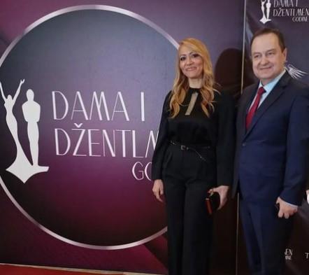 OČUVANJE I NEGOVANJE PORODIČNIH VREDNOSTI: Ivica Dačić i njegova ...