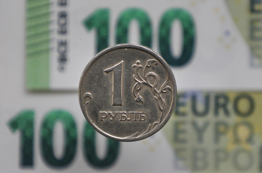 PRVI PUT OD MAJA MESECA: Evro ojačao u odnosu na rublju! Da li ruska ...