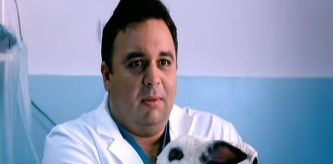 OSVOJIO JE PUBLIKU ULOGOM SIMPATIČNOG GEJA: Niko ne zna da je poznati ...