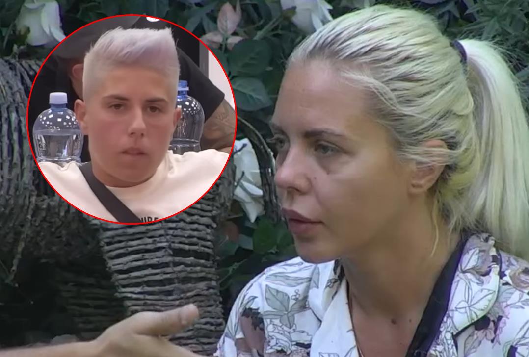 BRUTALNO PONIŽENJE! Matora molila porodicu MC Aleks za oproštaj, sad ... BRUTALNO PONIŽENJE! Matora molila porodicu MC Aleks za oproštaj, sad ...