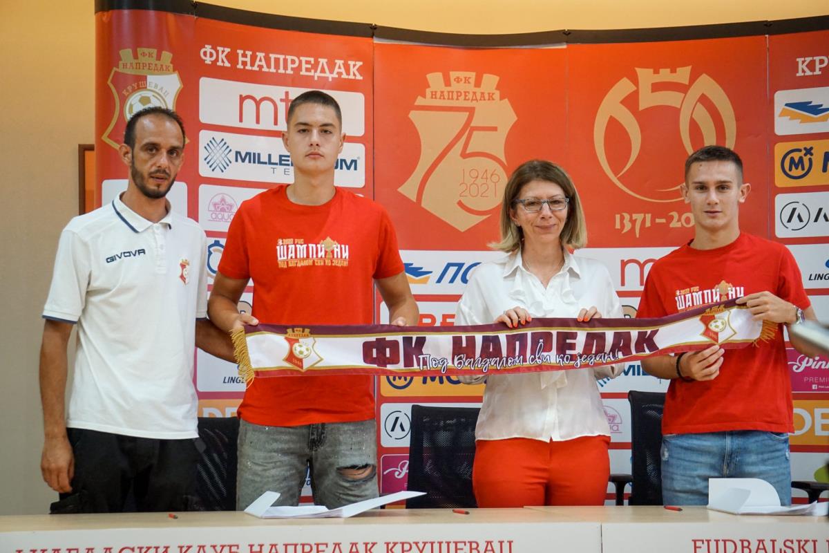 MILOSAVLJEVIĆ I RISTIĆ NOVI PROFESIONALCI: Napredak nastavlja sa ...