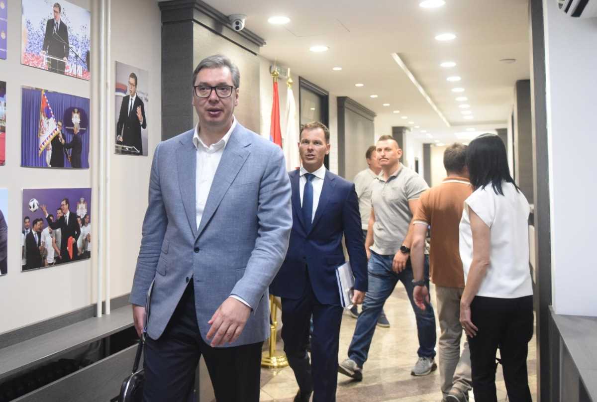 Sednica Predsedništva i Glavnog odbora SNS sutra u 17.00 | Kurir