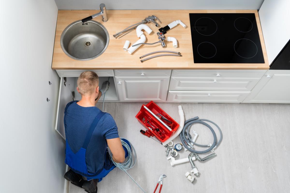 JEDNOSTAVNO REŠENJE ZA ZAPUŠENE CEVI: Ne treba vam majstor, već samo ...