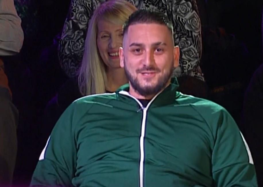 ZOLA OBJAVIO GOLIŠAVU FOTOGRAFIJU | Kurir