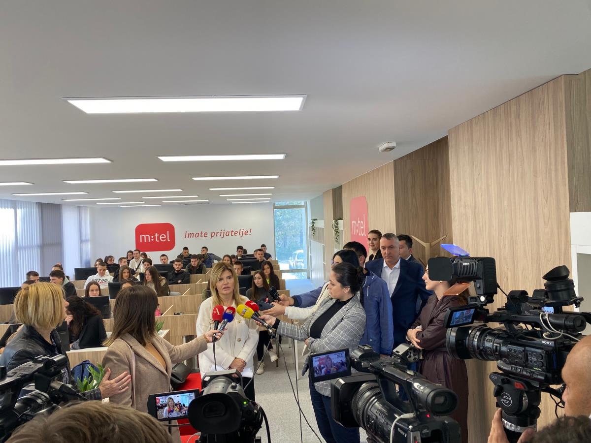 Nova m:tel učionica na ETF-u Istočno Sarajevo | Kurir