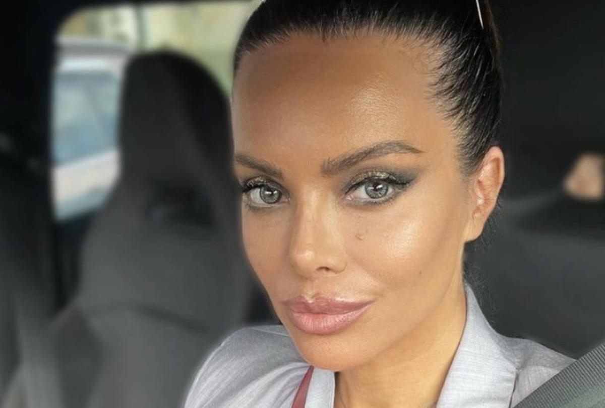 Ova fatalna brineta je starija ćerka nikoline Pišek: Hana je doktorka i ne voli da se medijski ...