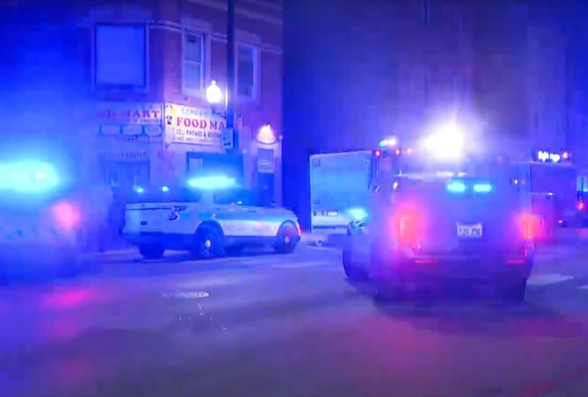 PUCNJAVA U ČIKAGU: Dvoje mrtvih i dvoje ranjenih u blizini srednje škole! | Kurir