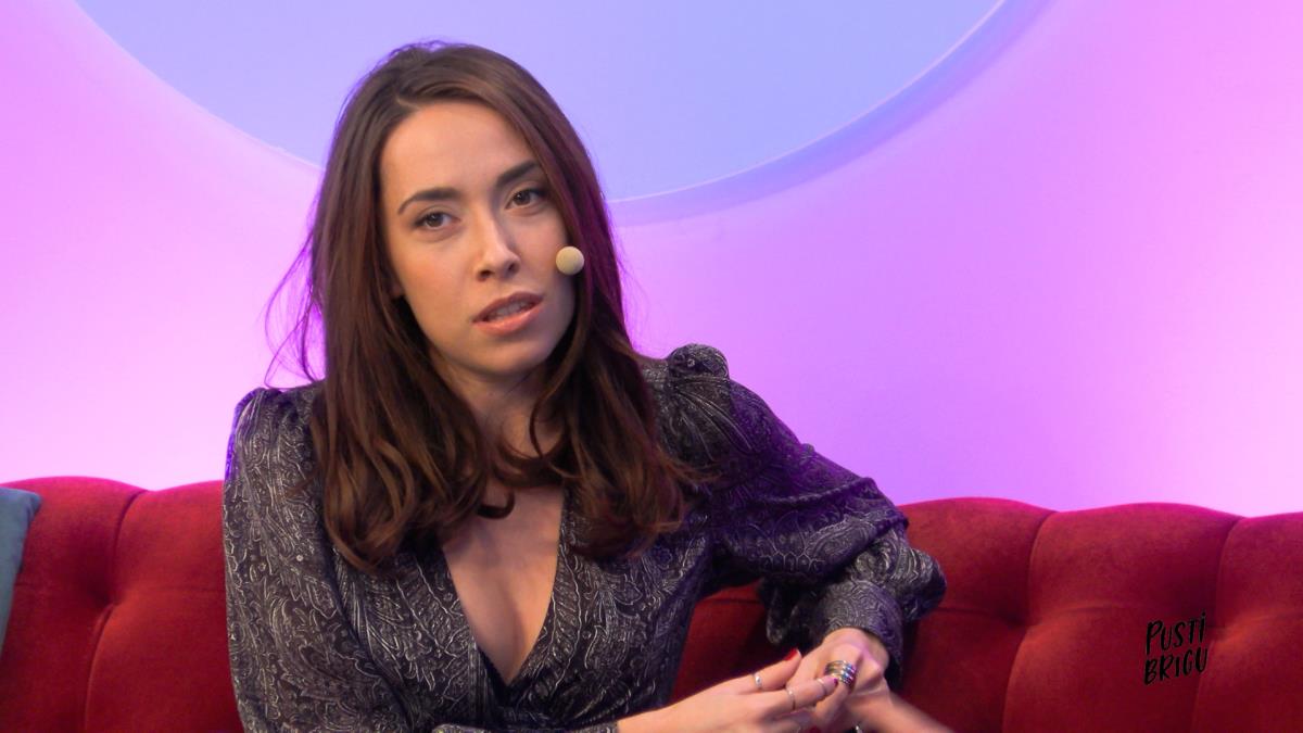 Atraktivna mlada glumica Milena Božić ODUŠEVILA SVE u studiju! | Kurir