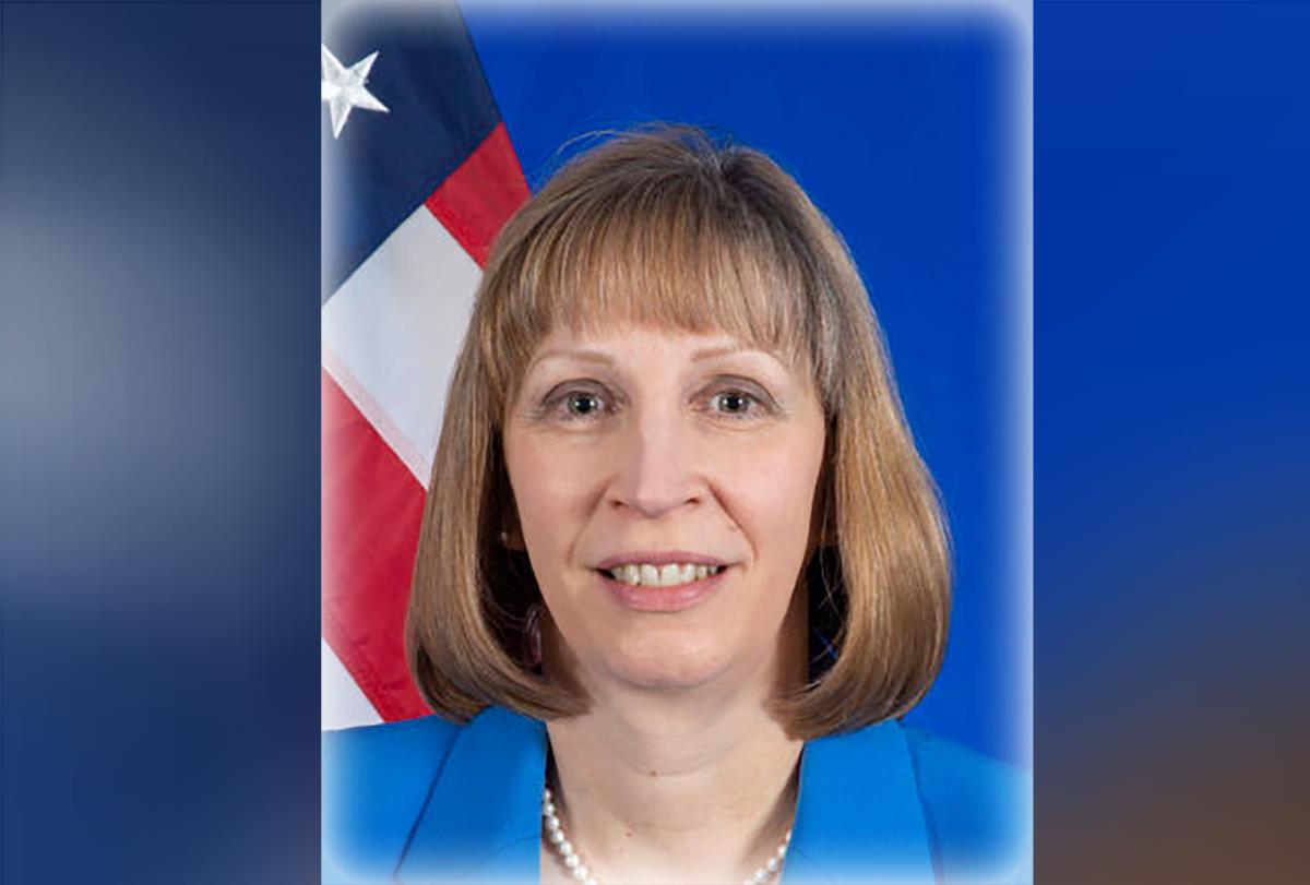 LIN M. TREJSI PRVA ŽENA AMBASADOR SAD U MOSKVI: Želi da spasi sve ...