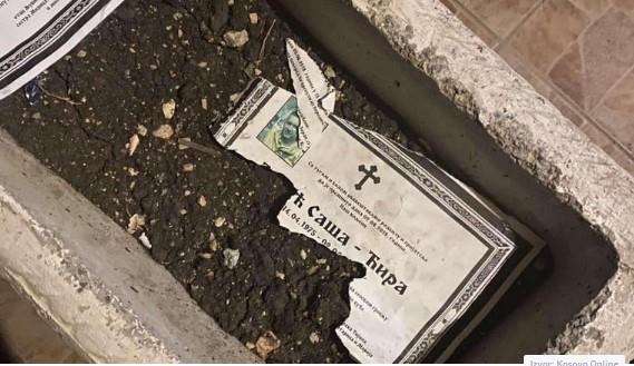 U Čaglavici pocepane i zapaljene čitulje sa obdaništa "Đurđevak" | Kurir