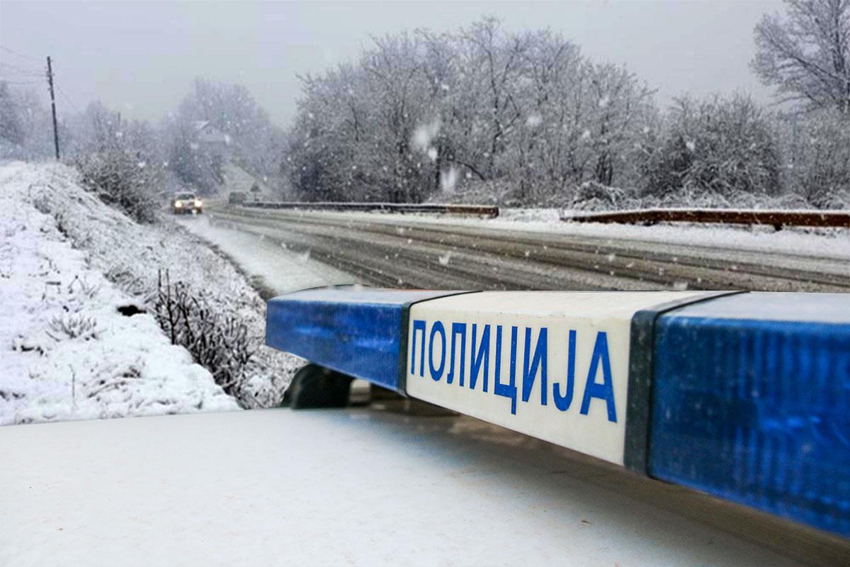 Snežna drama u selu Erčege kod Ivanjice! Dvoje Rusa se zaglavilo u ...