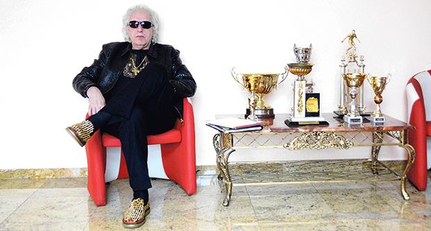 Bata Kan Kan pronađen mrtav u hotelu Park | Kurir