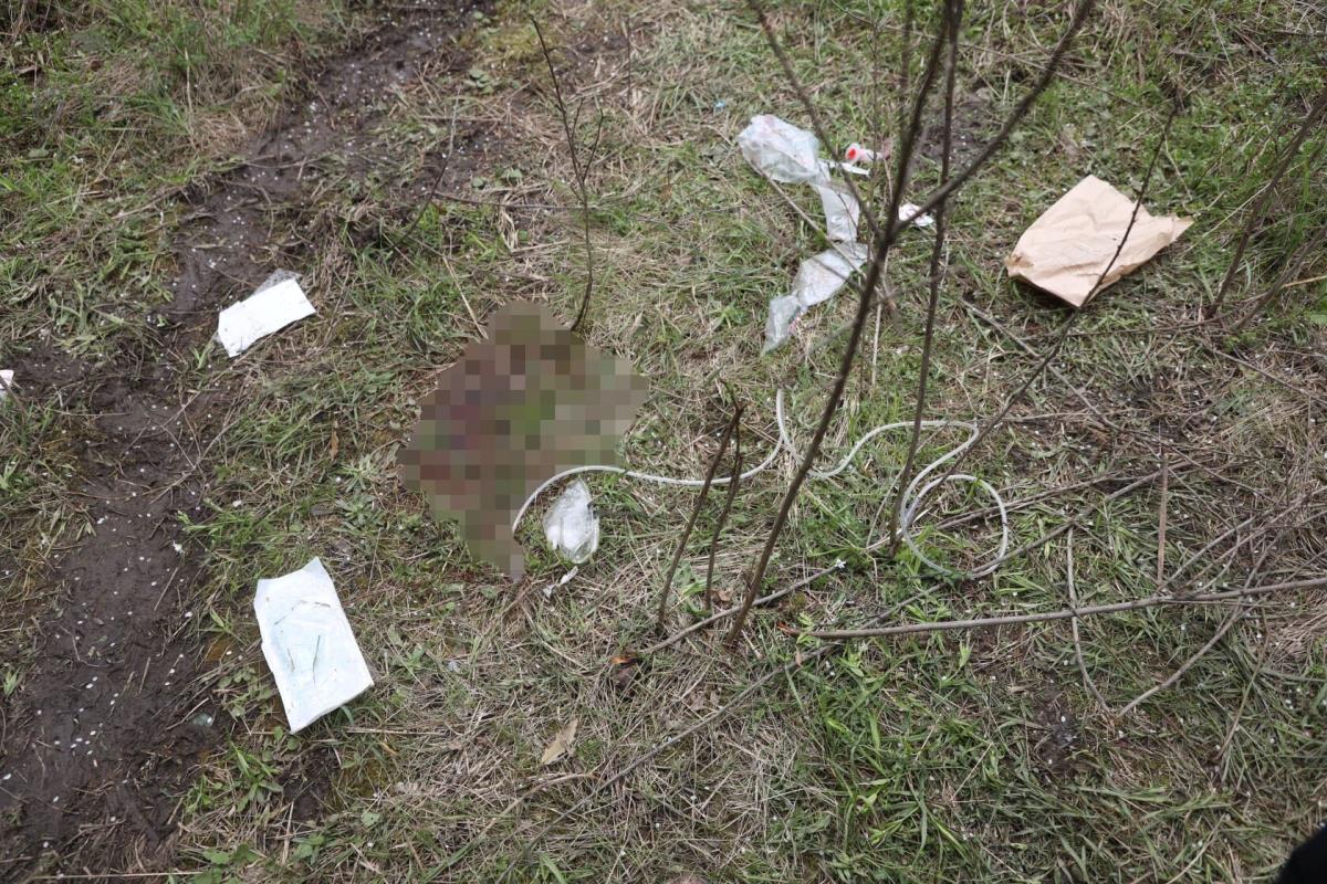 KURIR NA MESTU STRAVIČNOG ZLOČINA U RIPNJU: Tužan prizor, tragovi nadljudskog napora lekara ...