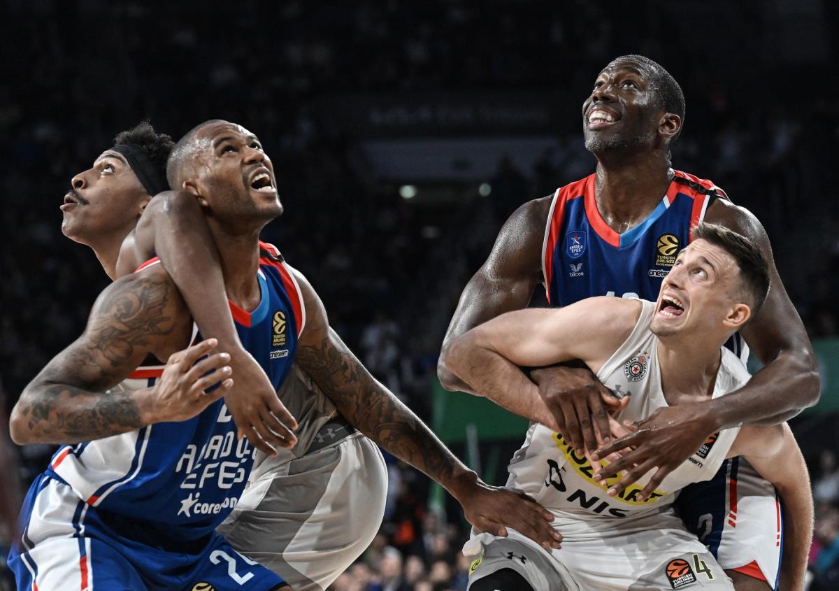 Manekeni doveli legendu evrolige: Danston novi košarkaš Olimpije iz ...