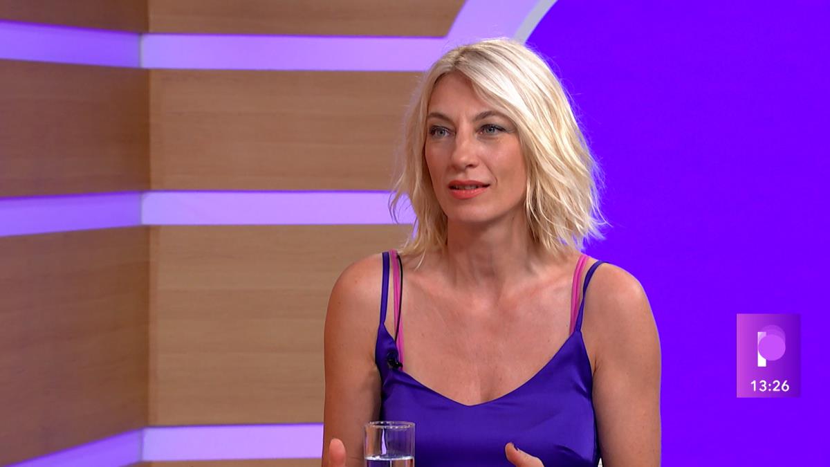 Ana Stanić i njen dečko poznaju se već 25 godina! Isplivali novi ...