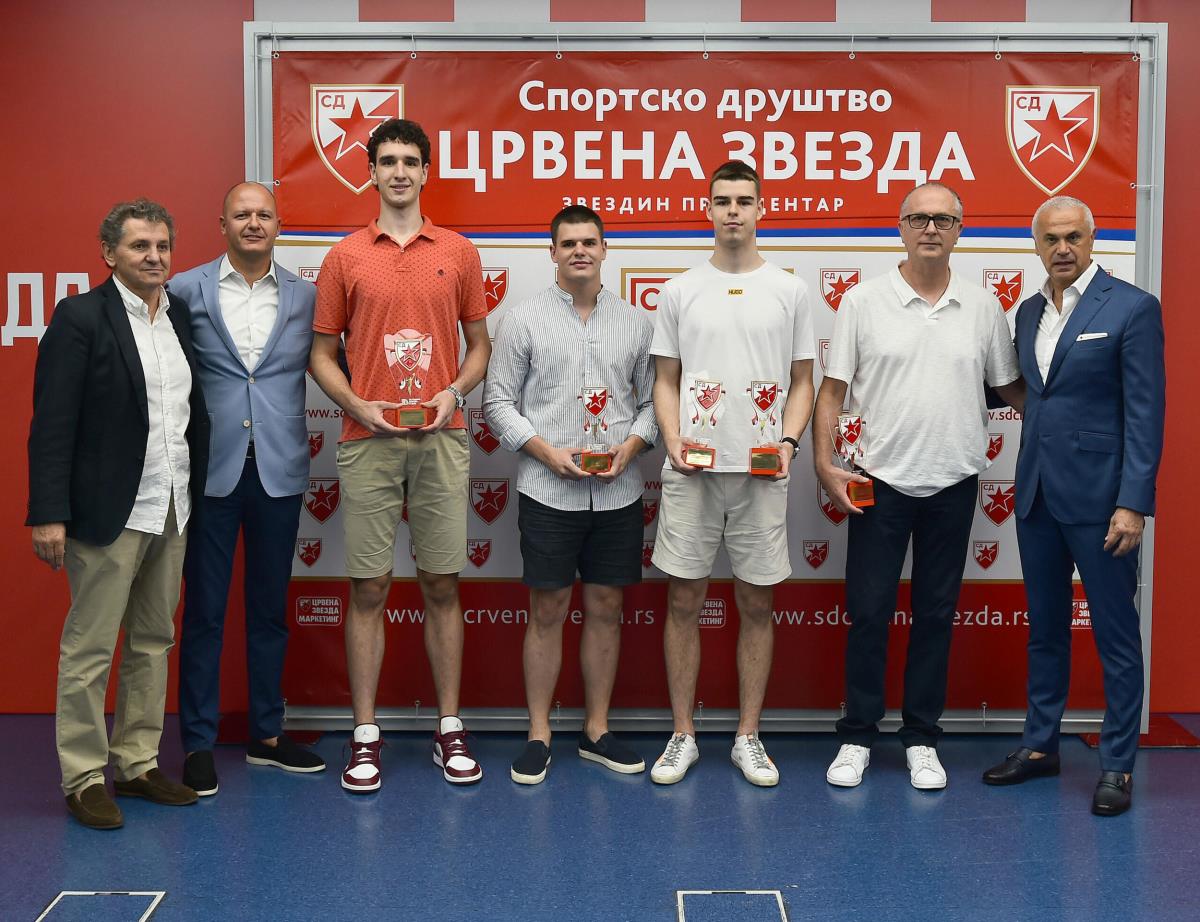 SD Crvena zvezda nagradila zlatne momke | Kurir