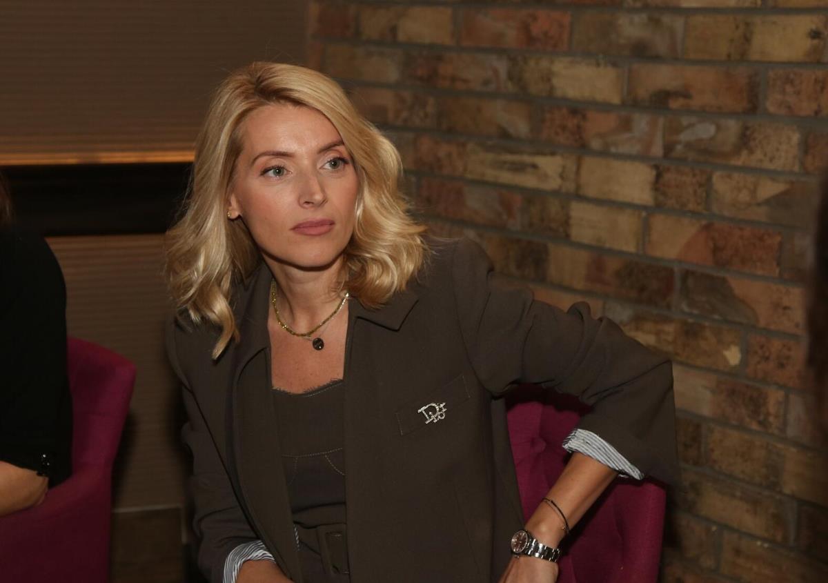 Čarna kao da je izašla iz najlepše bajke: Ćerka Anđelke Stević Žugić ...