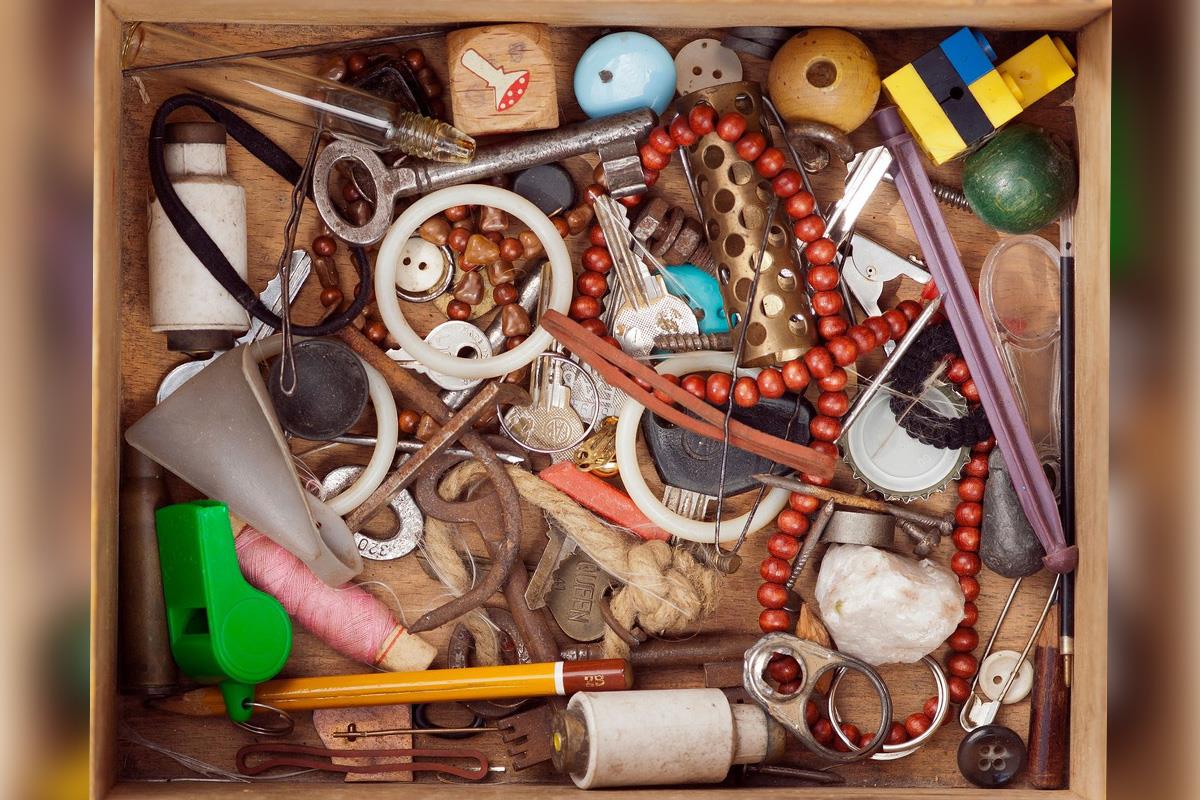 Prodaja starih stvari, neke vrede bogatstvo | Biznis Kurir